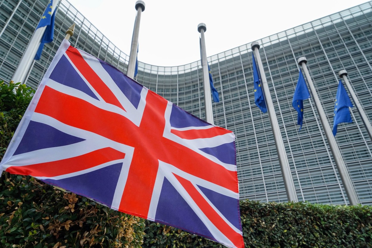 Marea Britanie a intrat oficial în recesiune