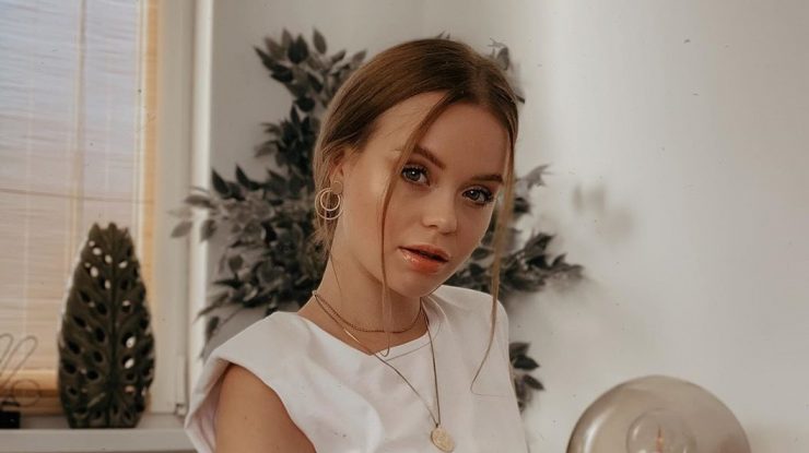 De la bullying la TikTok Fashion Influencer. Povestea de succes a unei ...