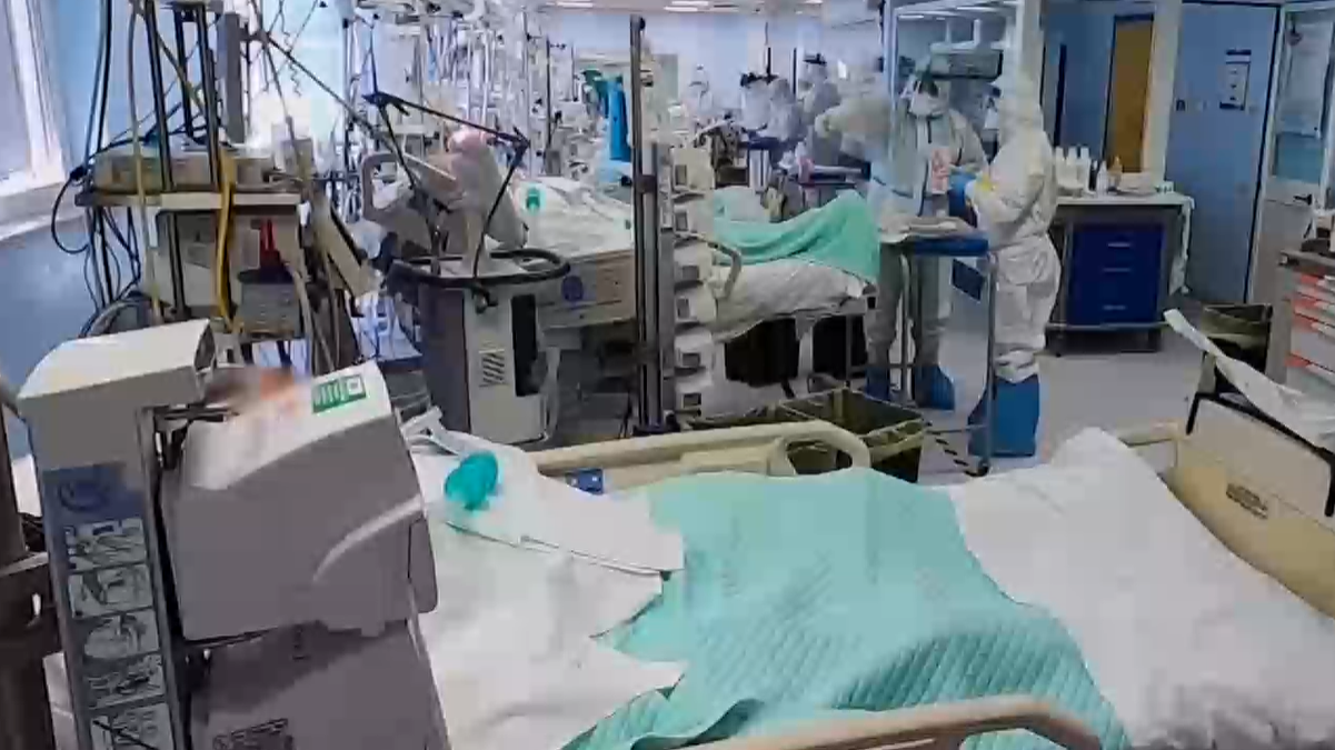 Alte două spitale din București devin unități suport COVID-19