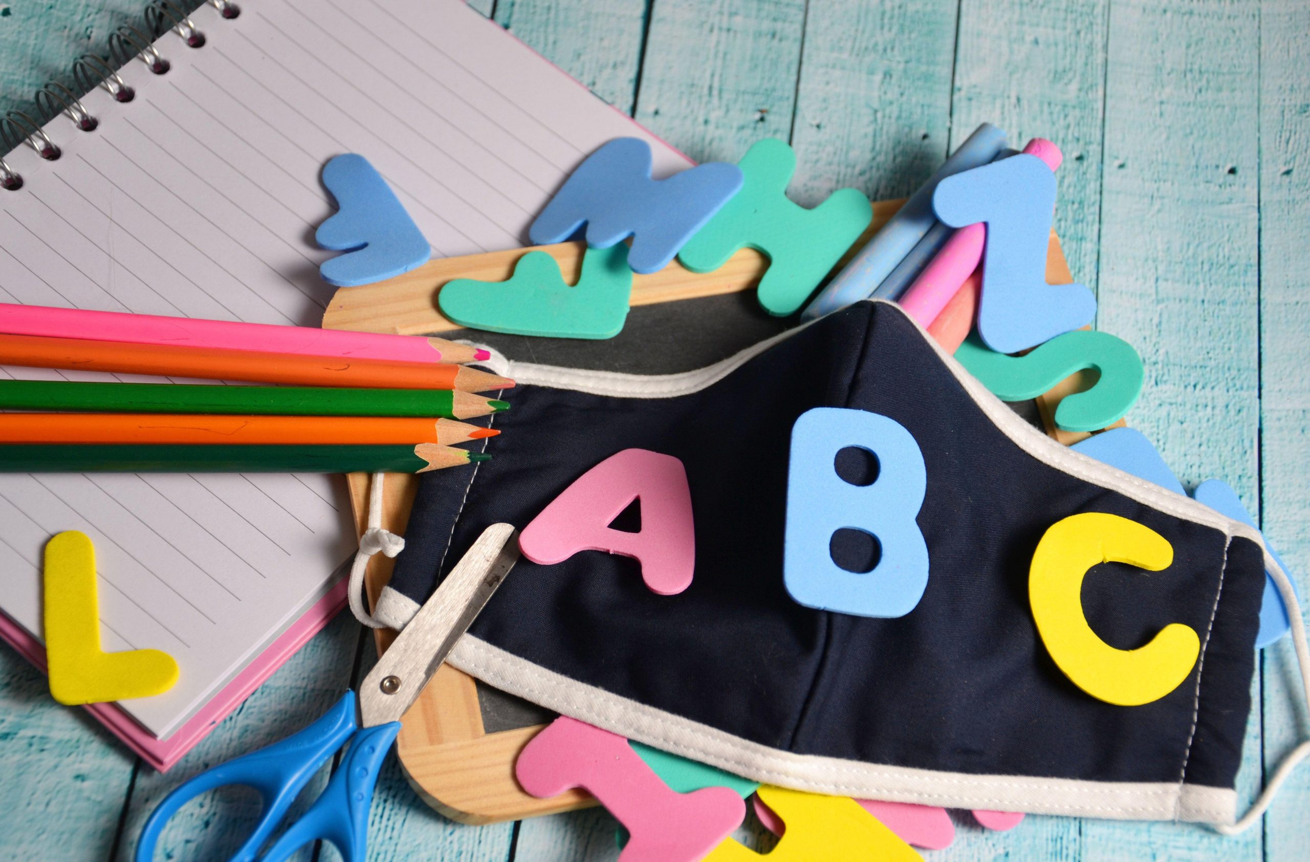 Suedia schimbă abordarea. Ce le recomandă acum copiilor care au Covid