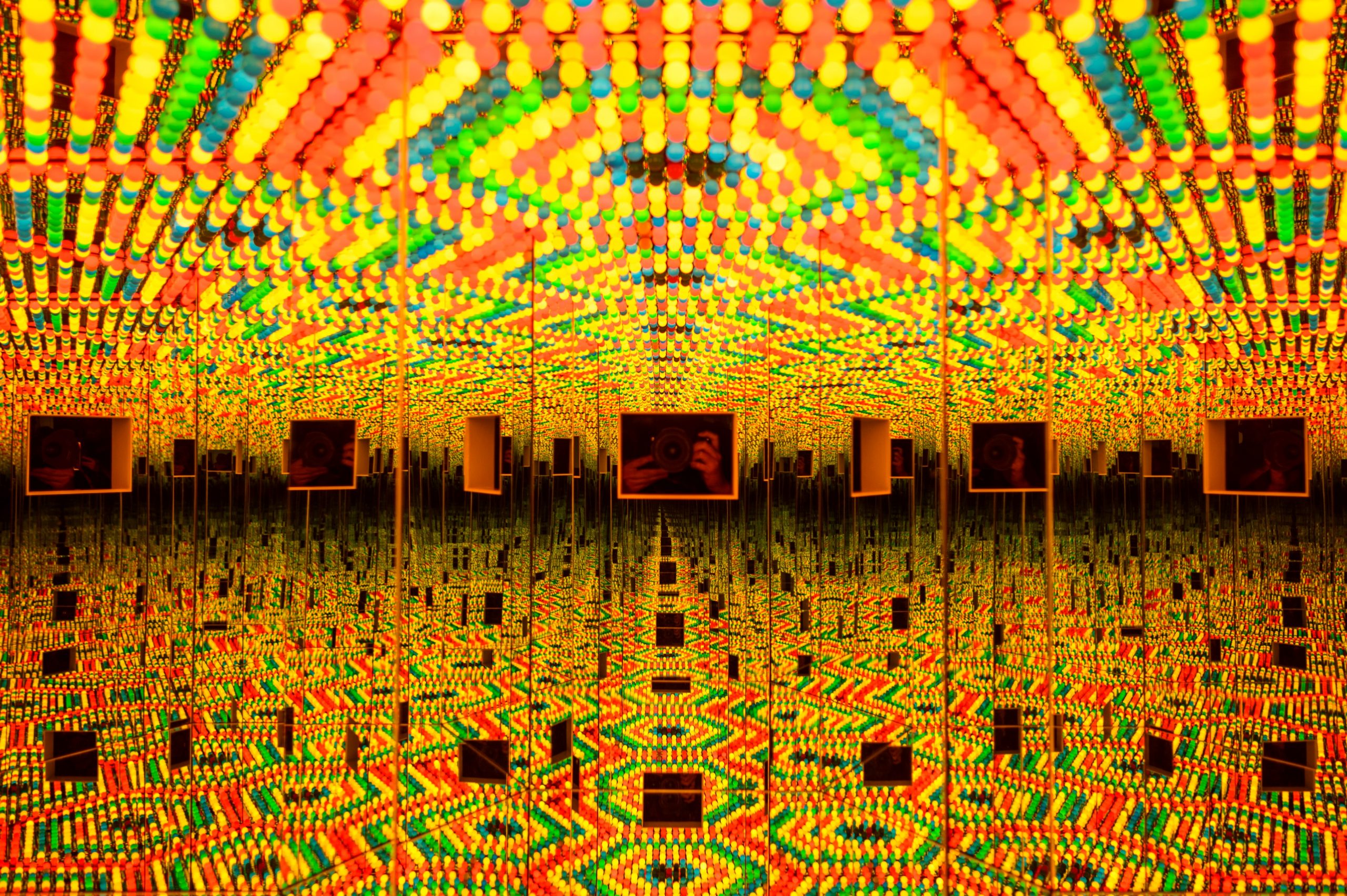 Cum va arăta viața noastră în 2025? Predicțiile experților despre viitor