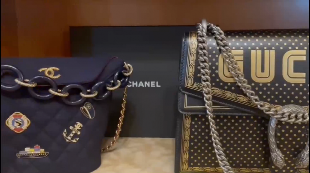 Geanta Birkin, una dintre cele mai scumpe din lume, se vinde și second ...