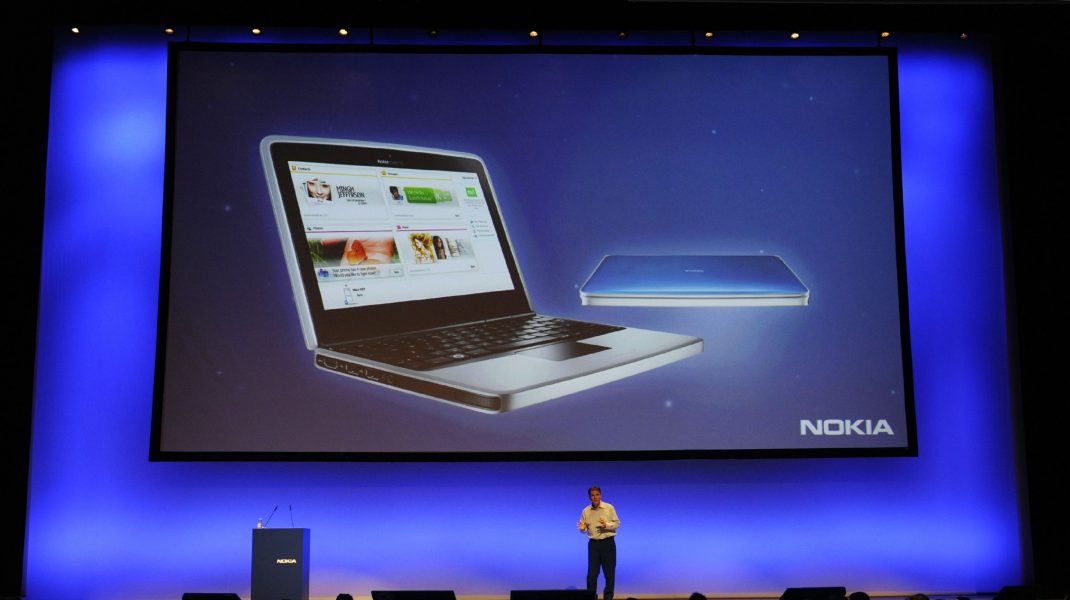 Nokia lansează primul laptop creat de companie. La ce preț va fi lansat ...