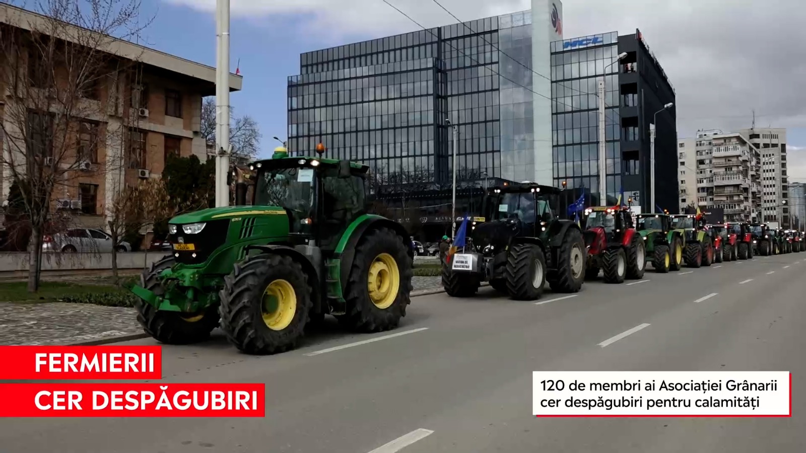 VIDEO. Proteste cu tractoare pe străzile din Iași. Fermierii cer ...