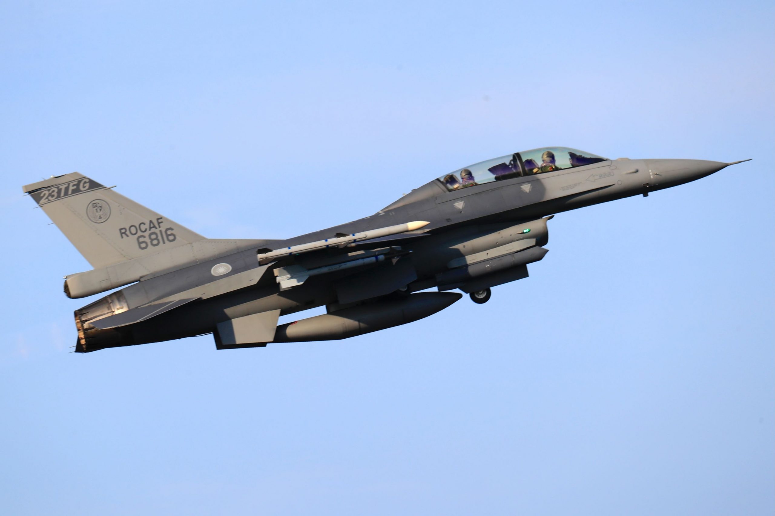 România primește avioane din Germania în contextul crizei din Ucraina