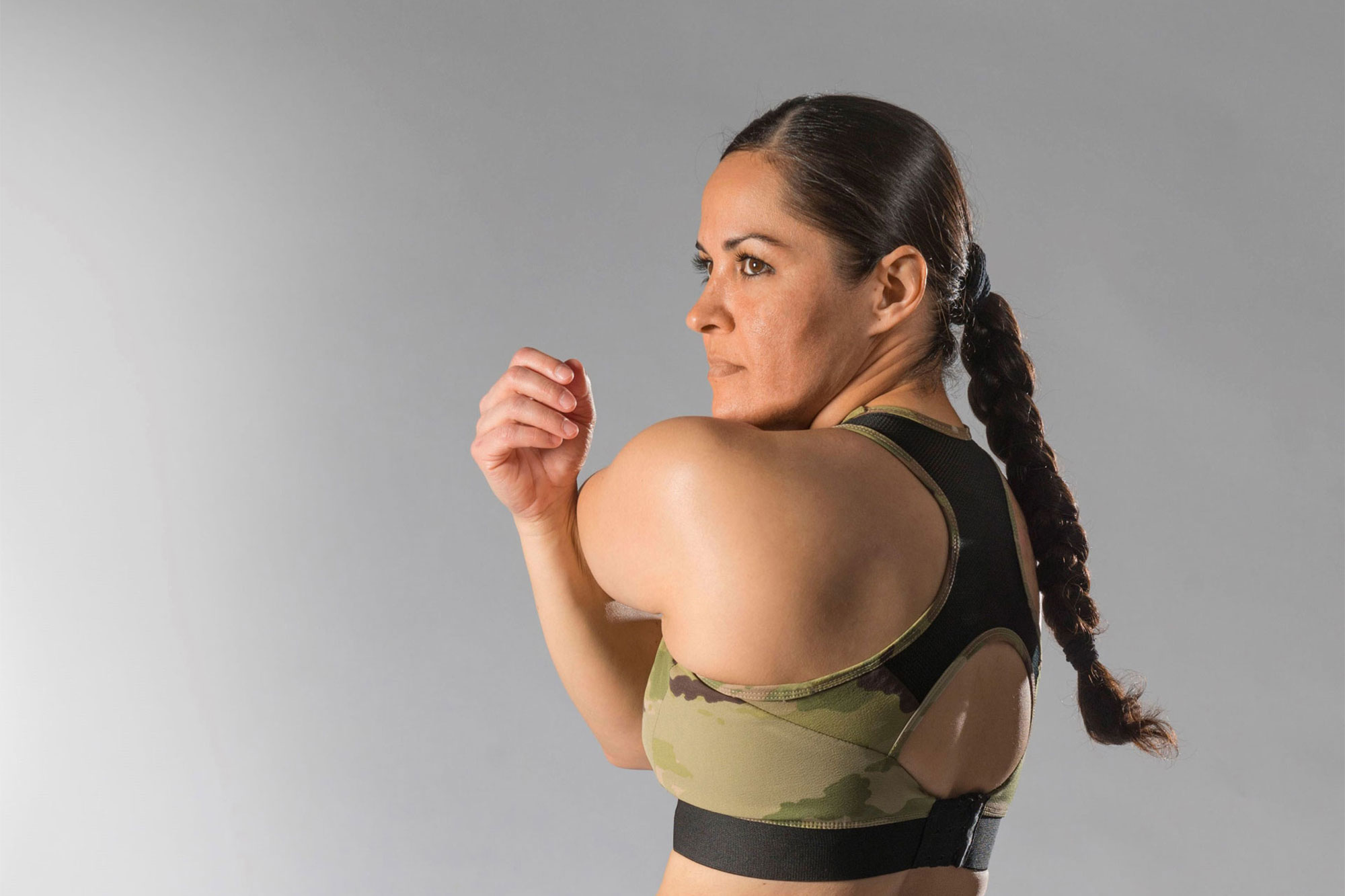 Sutien tactic pentru femeile din armată. Acesta ar putea fi adăugat la ...