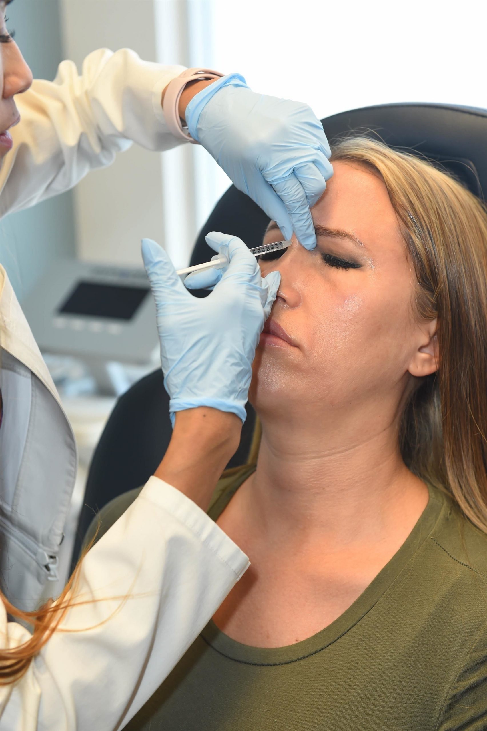 Injecțiile cu botox în frunte afectează procesarea de către creier a ...