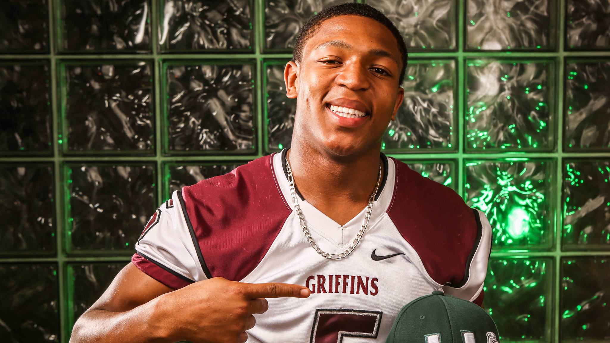 Ray Lewis III, fiul lui Ray Lewis, membru al Hall of Famer-ului Ravens ...