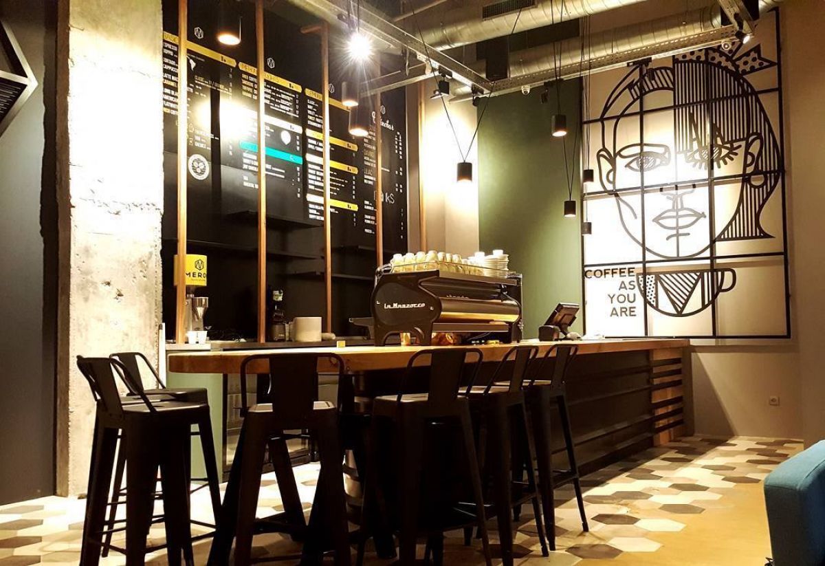La Meron, o cafenea din Cluj, poți îmbina cafeaua cu arta. Crina ...