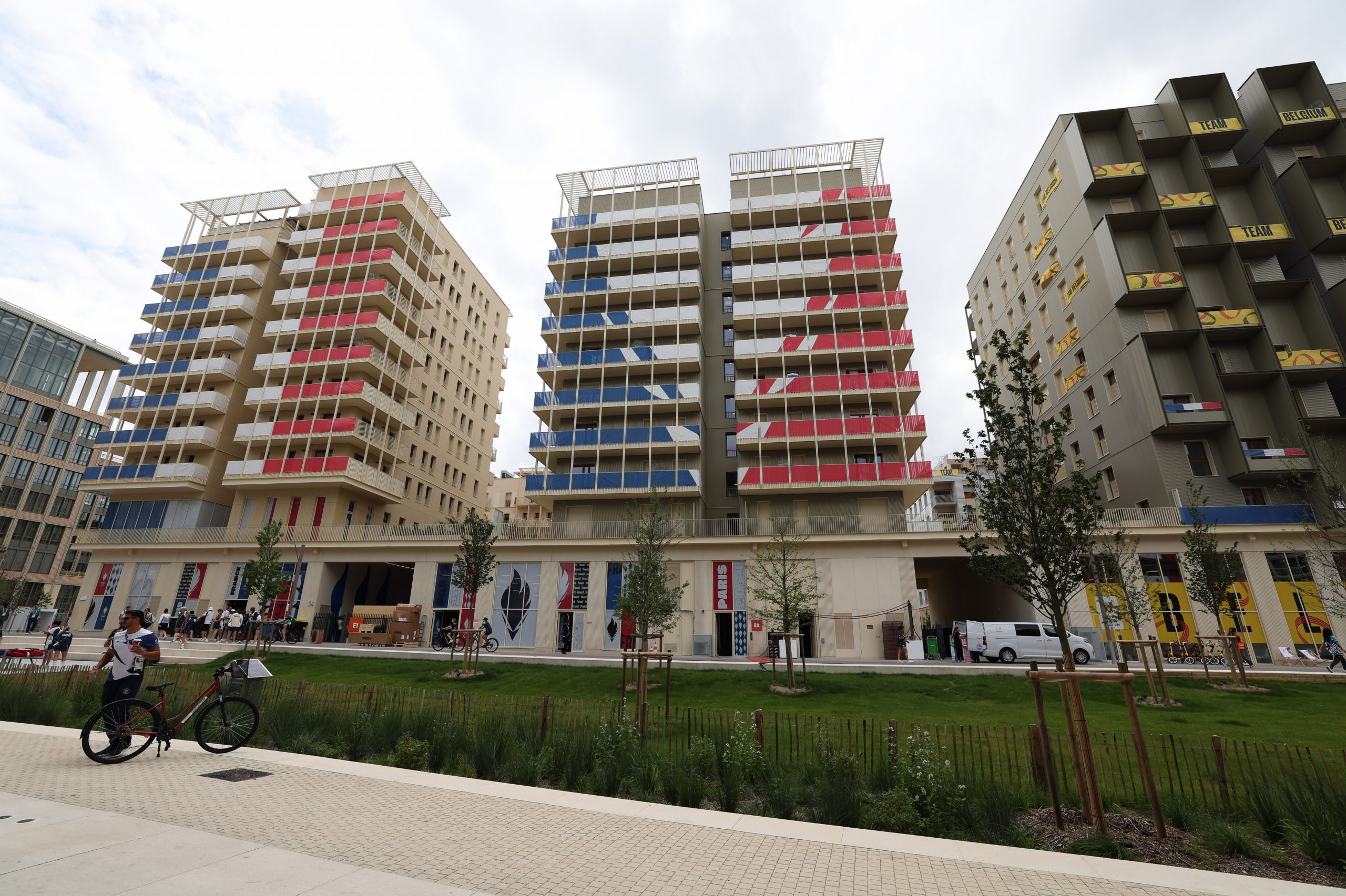 Sportivii spun că Satul olimpic este prea cald, prea vegan