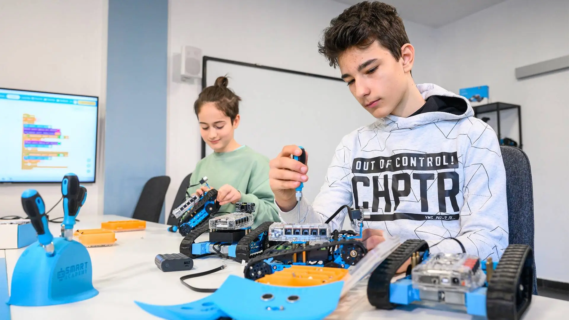 Cursuri de robotică pentru copii la Cluj. Smart RobotX deschide porțile către carierele viitorului