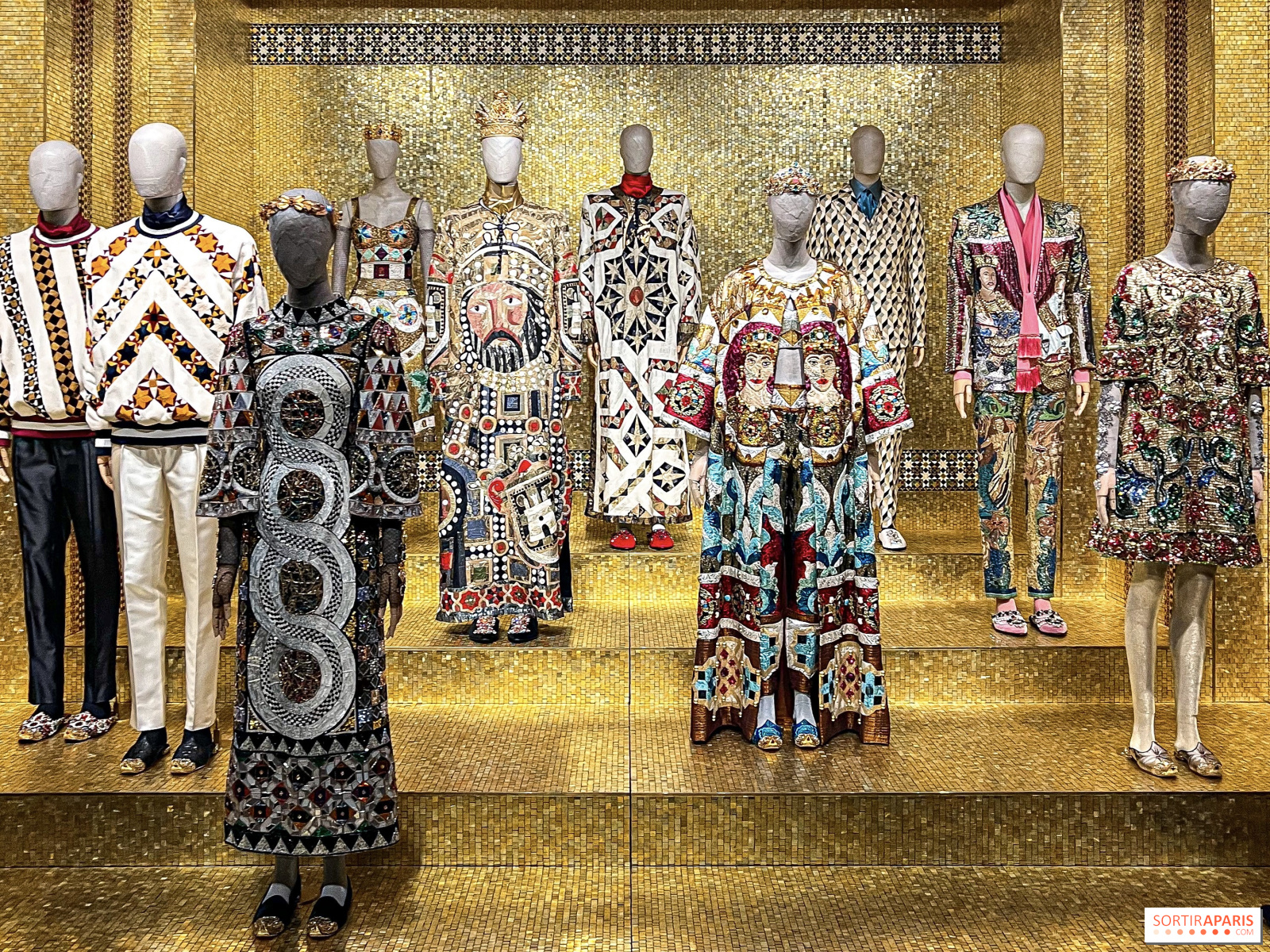 Ce poți vizita la Paris zilele astea? Retrospectiva Dolce Gabbana se va desfășura la Grand Palais