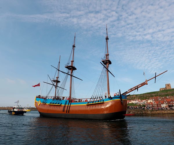 Corabia pierdută a căpitanului James Cook, „Endeavour”, a fost ...